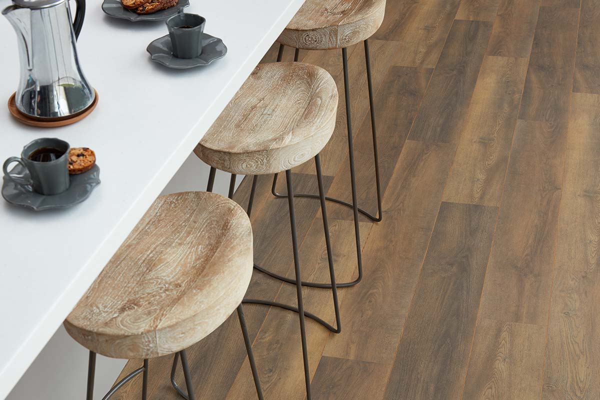 Polyflor Colonia PUR Fired Oak Gluedown LVT 4454