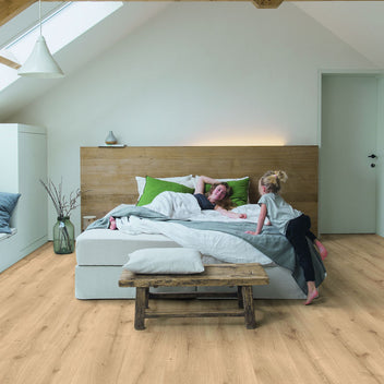 Quick-Step Majestic Desert Oak Light Natural Click Laminate MJ3550